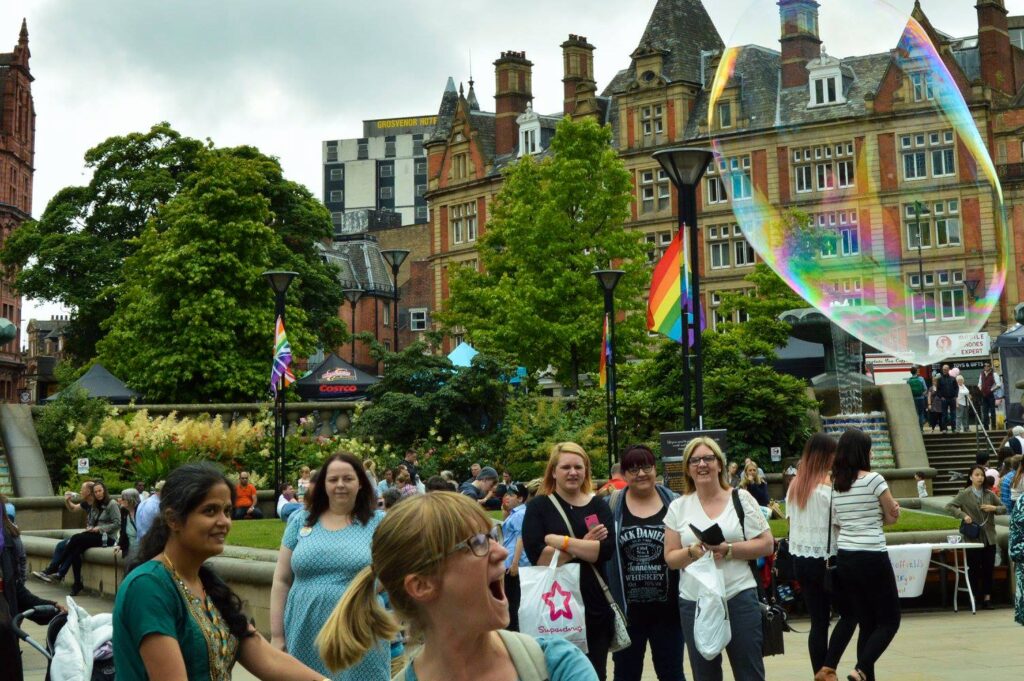 Best Gay & Lesbian Bars In Belfast (LGBT Nightlife Guide) - Nightlife LGBT